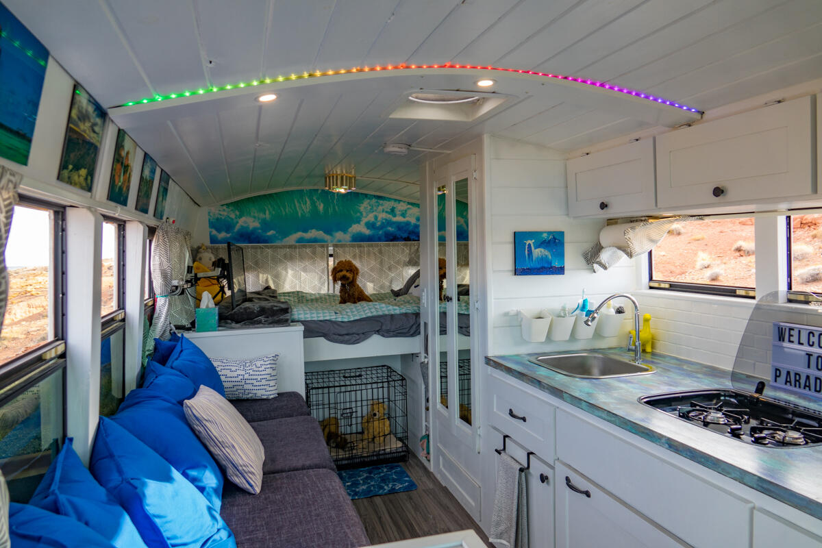 Bus Conversion Guide: The Living Space - Vicaribus